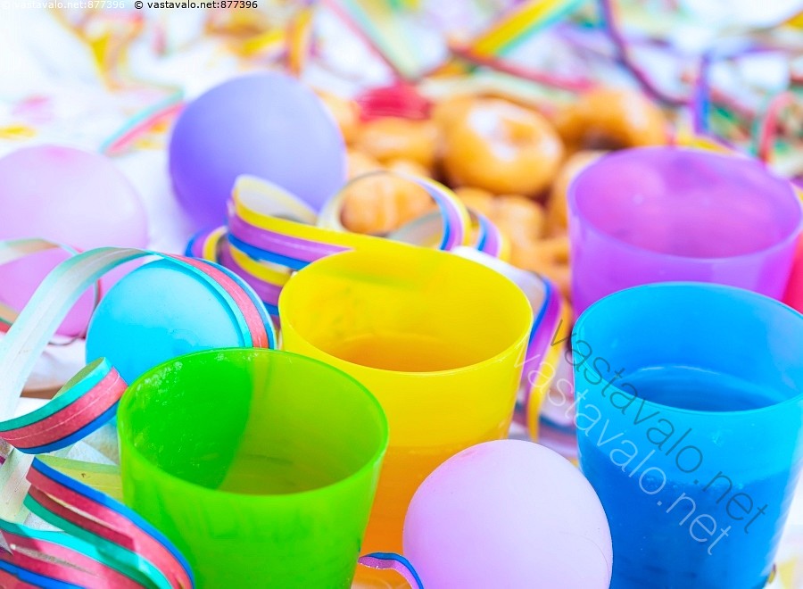 Kuva: Vappu on iloinen juhla - värikäs kevään juhla vappu vapun vietto ...