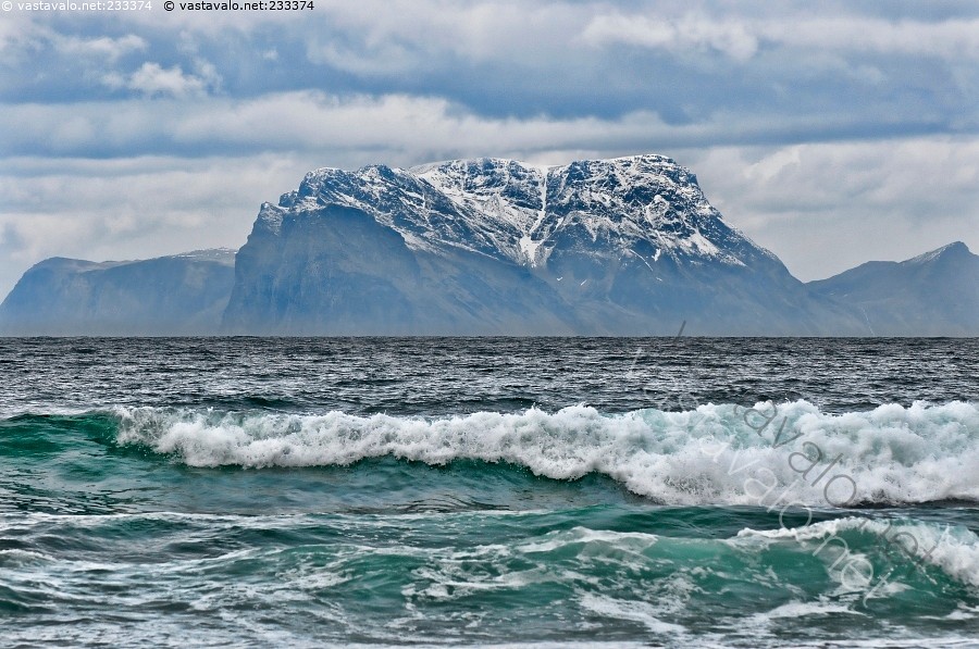 Kuva: Jäämerellä tuulee - jäämeri meri tuuli aalto vaahtopää ruija ...