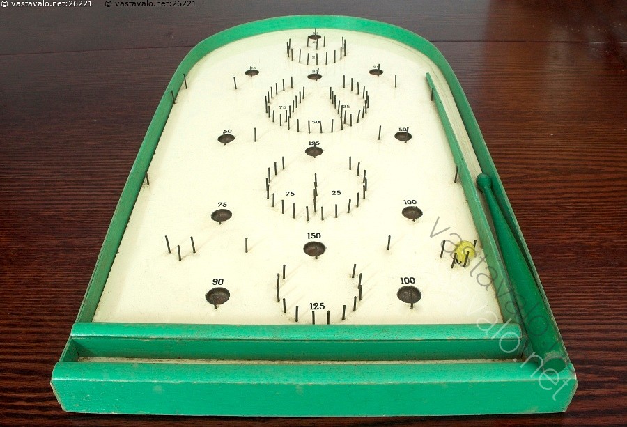 Kuva: Fortuna - fortuna peli lauta kuula pallo vanha puinen seurapeli ...