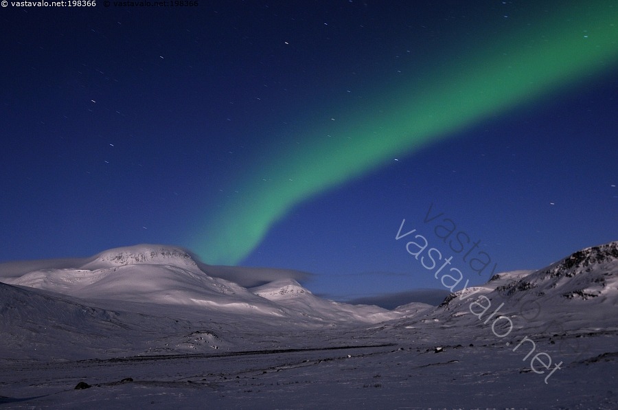 Kuva: Revontulet - revontulet aurora borealis tunturi vuoristo vuori ...