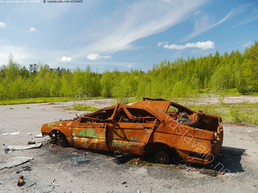Kuva: Romuauto - auto romu romuauto ruoste korroosio ruosteinen hylätty ...