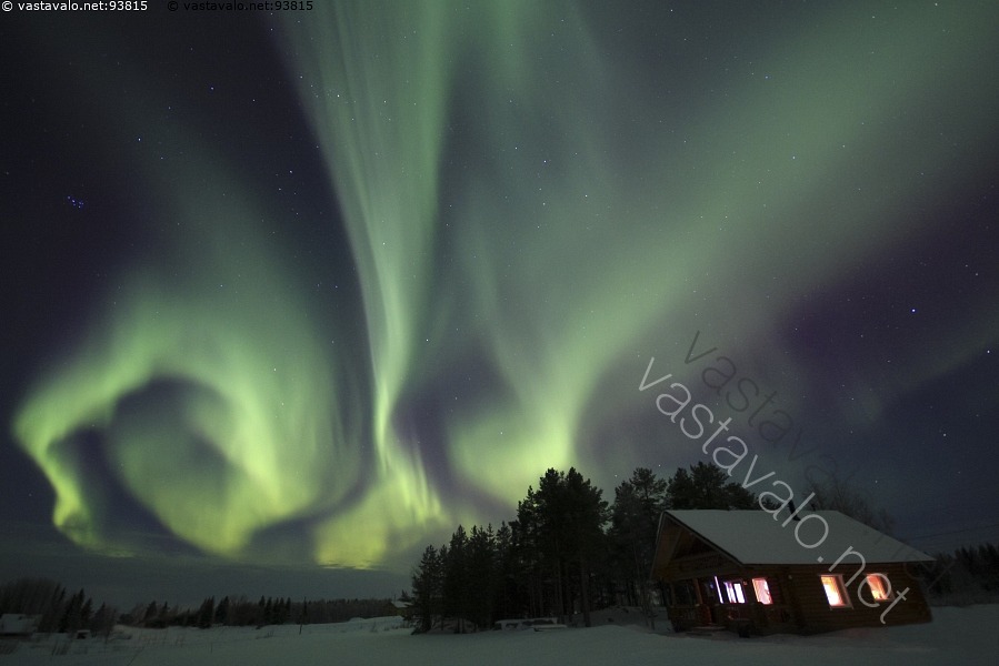 Kuva: Revontulet - aurora borealis revontulet myrsky taivas tunnelma ...