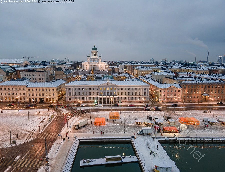 Kuva: Helsinki joulukuussa - Helsinki Helsingin kaupungintalo ...