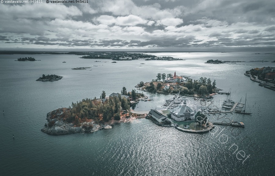 Kuva: Valkosaari - rannikkokaupunki ranta saari saaristo rakennus ...