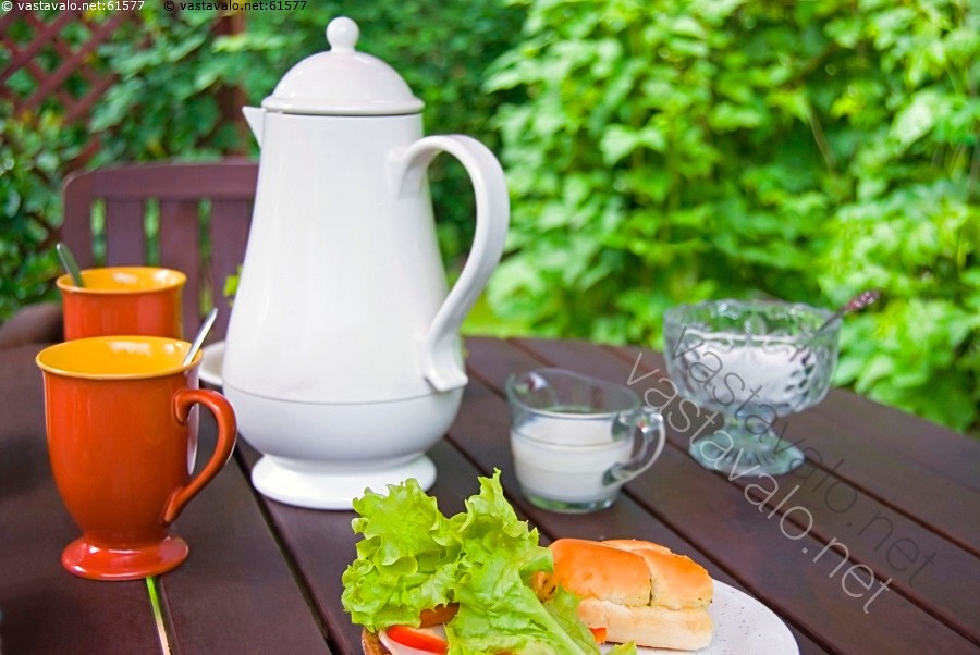 Kuva: aamupalatarjoilu - aamupala kahvikuppi termoskannu kahvihetki ...