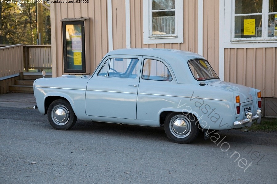 Kuva: Nostalgiaa - Ford Anglia vanha kunnostettu ehostettu ...