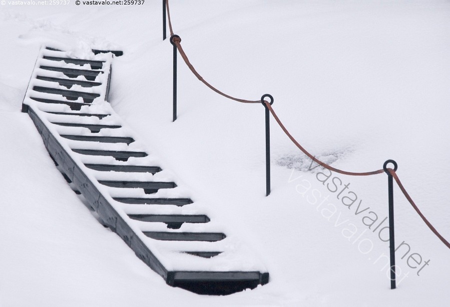 Kuva: Portaat - porras portaat rappu raput naru kaide tolppa ...