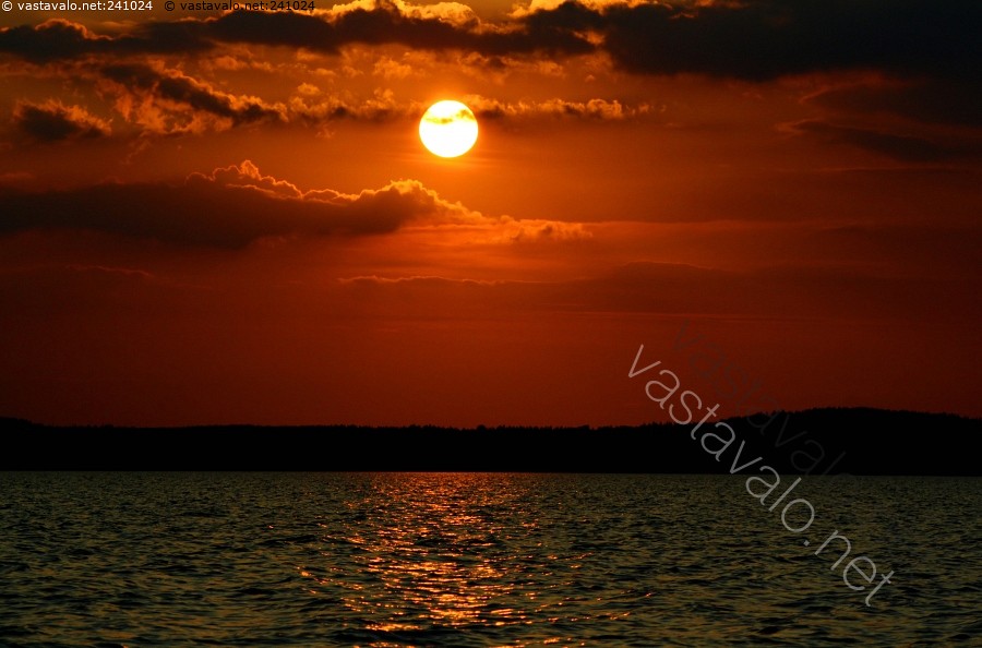 Kuva: Ilta-aurinko II - aurinko ilta ilta-aurinko kesäilta ...