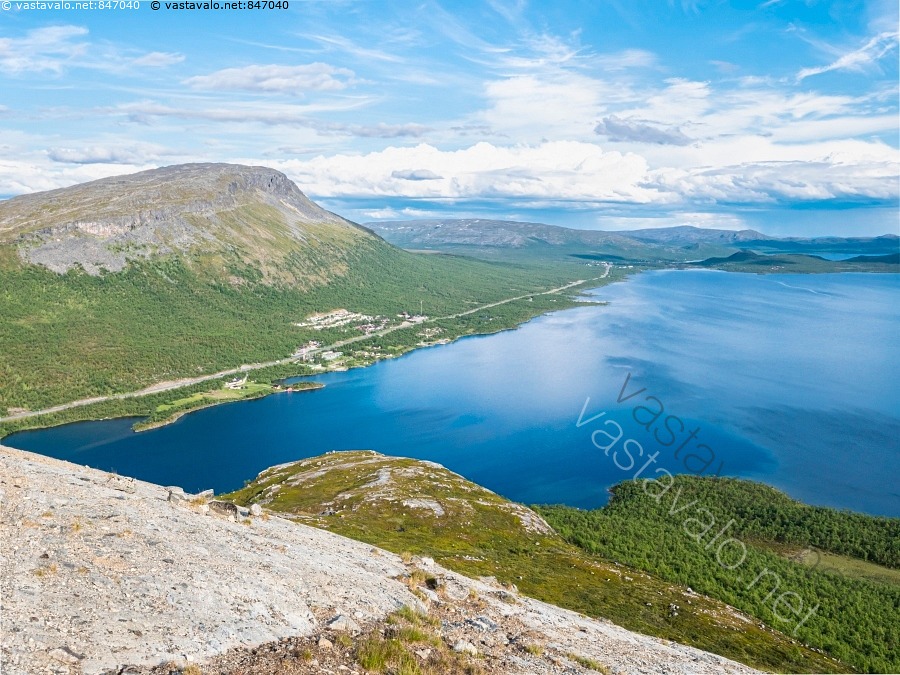 Kuva: Kesäinen Kilpisjärvi - Kilpisjärvi Lapin maisema Lappi Mallan ...
