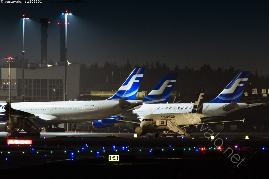 Kuva: Matkustajakoneita Helsinki-Vantaalla - finnair ilmailu ...