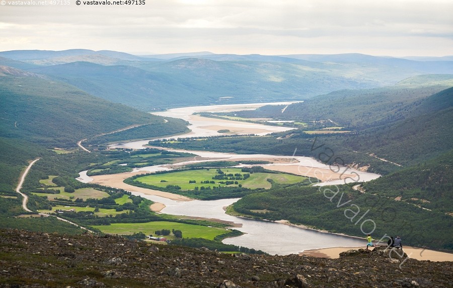 Kuva: Tenojoki - Teno Ailegas maisema joki tunturit tunturimaisema ...