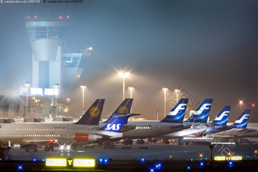 Kuva: Sumuinen lentoasema - helsinki-vantaa lentoasema helsinki vantaa ...