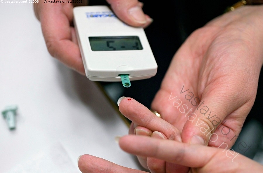 Kuva: Diabetes? - mitata veripisara seurata ensiapu terveydenhuolto ...