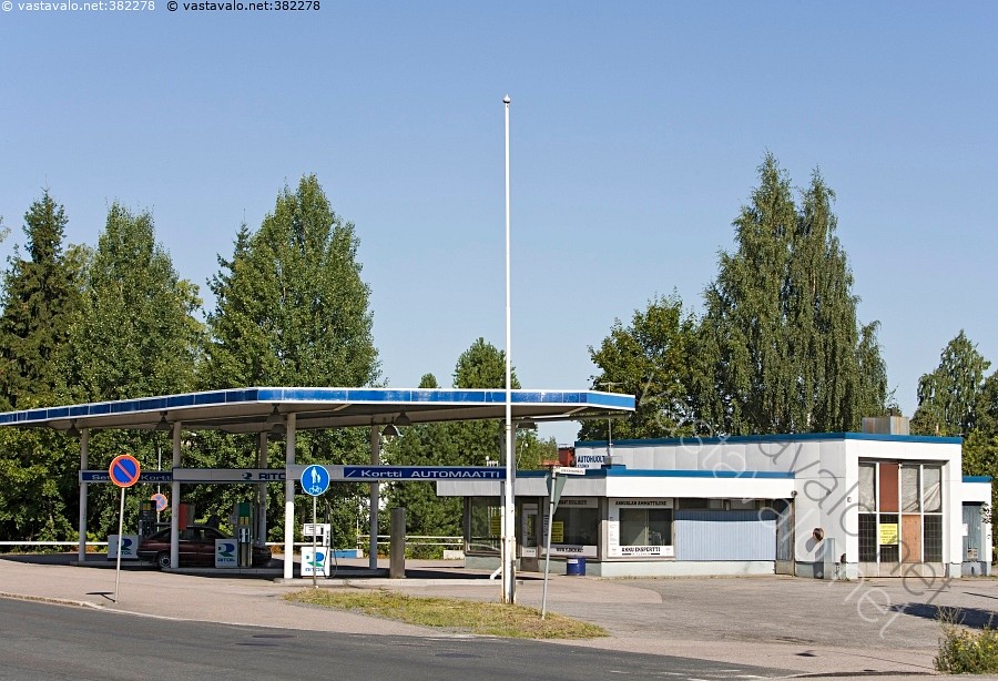 Kuva: Huoltoasema - vanha huoltoasema bensa-asema rakennus katos ...