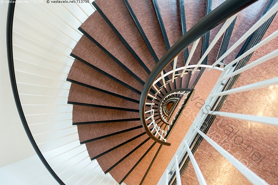 Kuva: Portaat - portaikko porras porraskuilu kaide arkkitehtuuri ...