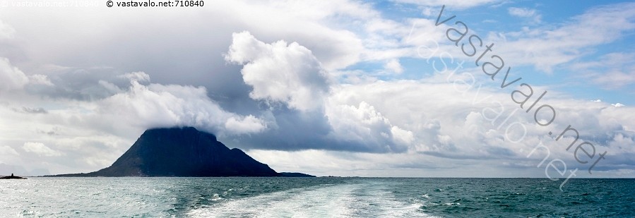 Kuva: Huippu pilvissä - maisema meri Atlantin valtameri vuori rannikko ...