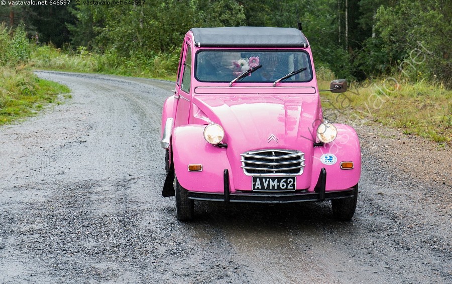 Kuva: Pinkki auto - Citroen 2CV citikka sitikka rättisitikka hääauto ...