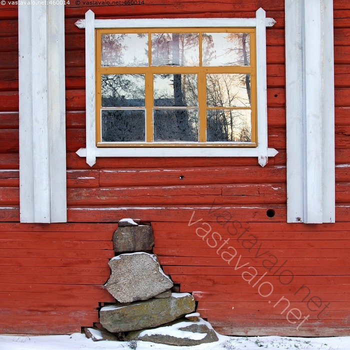 Kuva: Kivijalka - kivijalka talo hirsitalo punainen punamulta ...