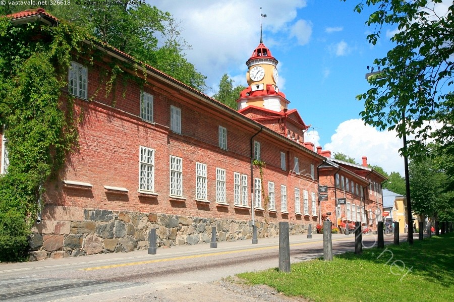 Kuva: Fiskars - Fiskars Raasepori Pohja kellotorni teollisuus ruukki ...