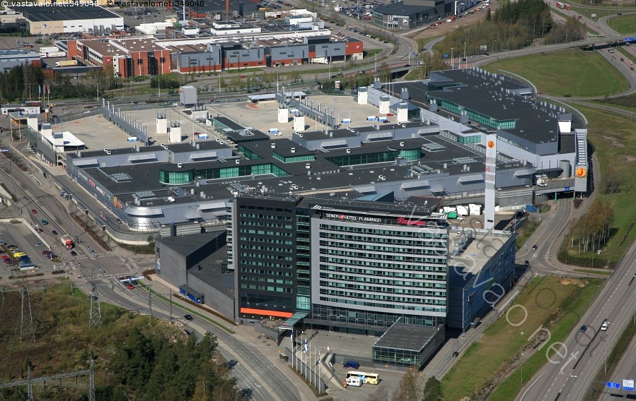 Kuva: Flamingo - Ilmakuva ilmavalokuva Vantaa hotelli Sokos kerrostalo ...
