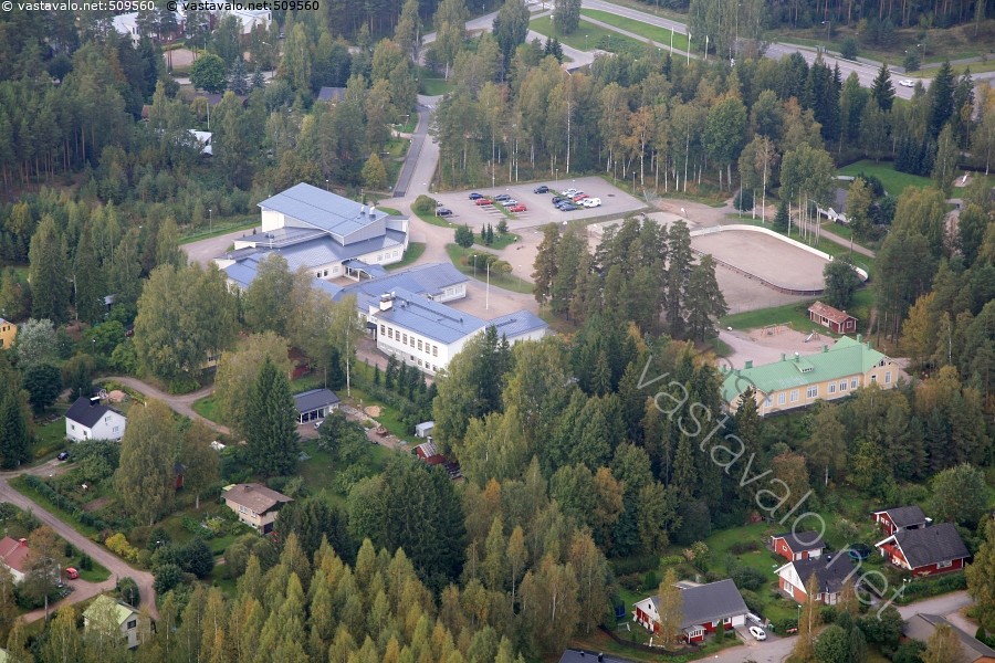 Kuva: Erstan koulu - ilmakuva ilmavalokuva Päijät-Häme Nastola Villähde ...