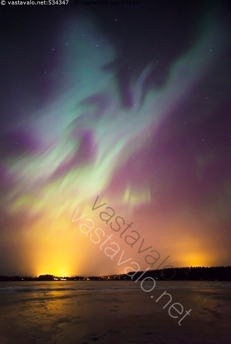 Kuva: Linnun muodot - Aurora borealis revontulet revontuli Vesijärvi ...