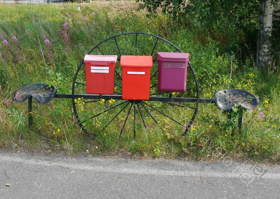 Kuva: Postilaatikkopysäkki 2 - postilaatikko teline postilaatikkoteline ...