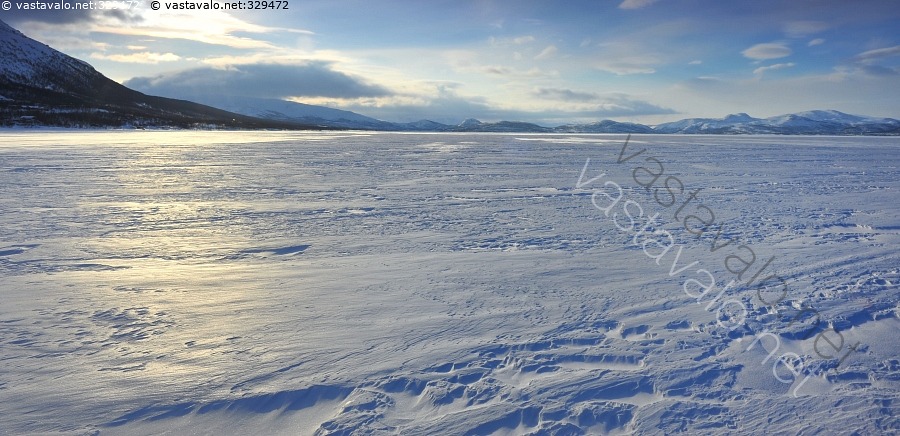 Kuva: Kilpisjärvi II - Kilpisjärvi lappi Pohjoiskalotti talvi ...
