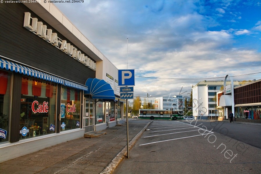 Kuva: Linja-autoasema, Tornio - Linja-auto bussi liikenne liikennöinti ...