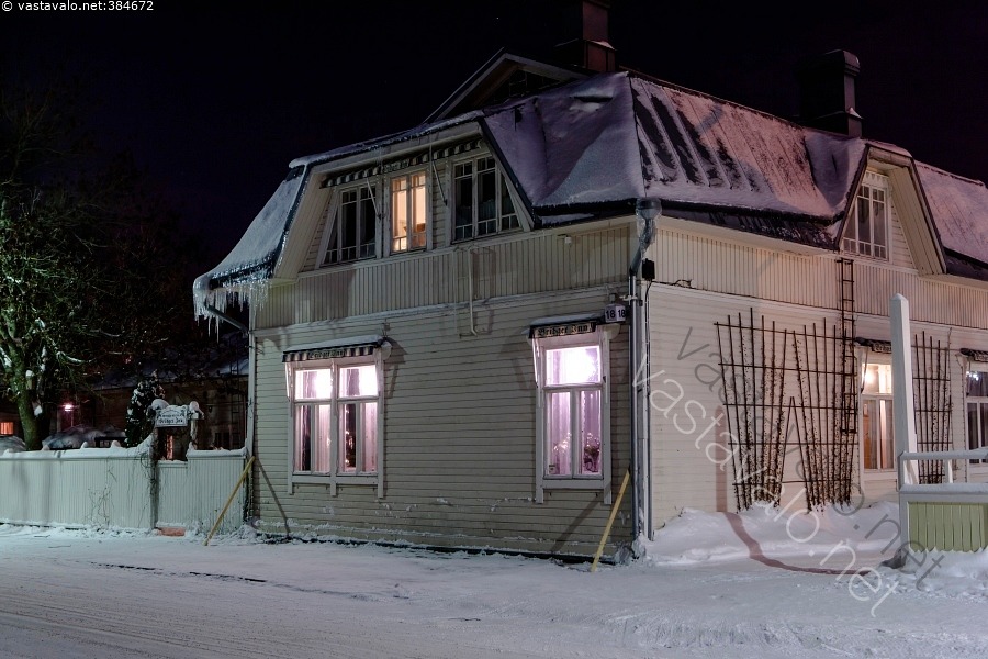 Kuva: Bridget Inn - Bridget Inn majatalo Naantali pimeä talvi talvinen ...