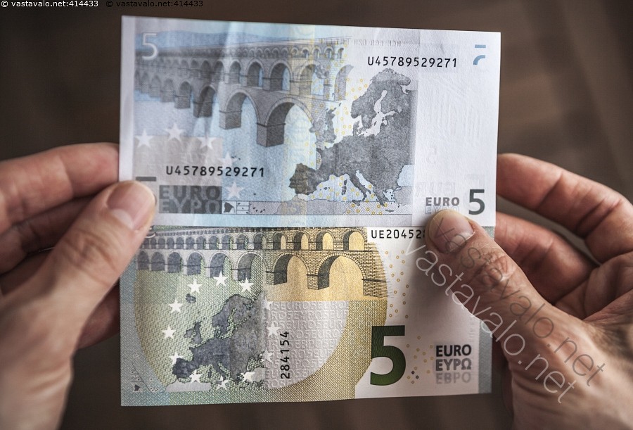 Kuva: Uusi ja vanha vitonen - vitonen vitoset seteliuudistus viisi ...