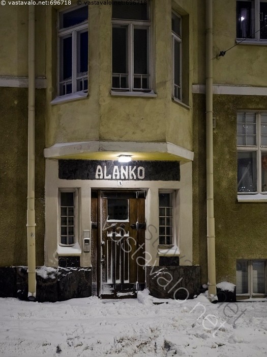 Kuva: A-porras - Linnankatu katu talvi lumi luminen keli kerrostalo ...