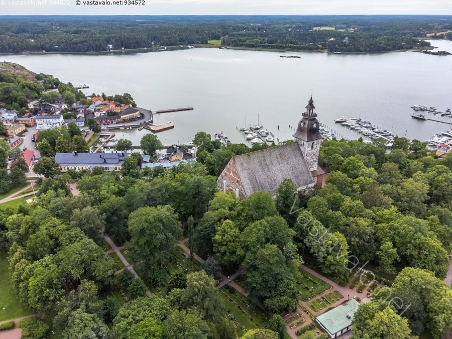 Kuva: Naantalin kirkko ja Luonnonmaa - ilmakuva ilmavalokuva dronekuva ...