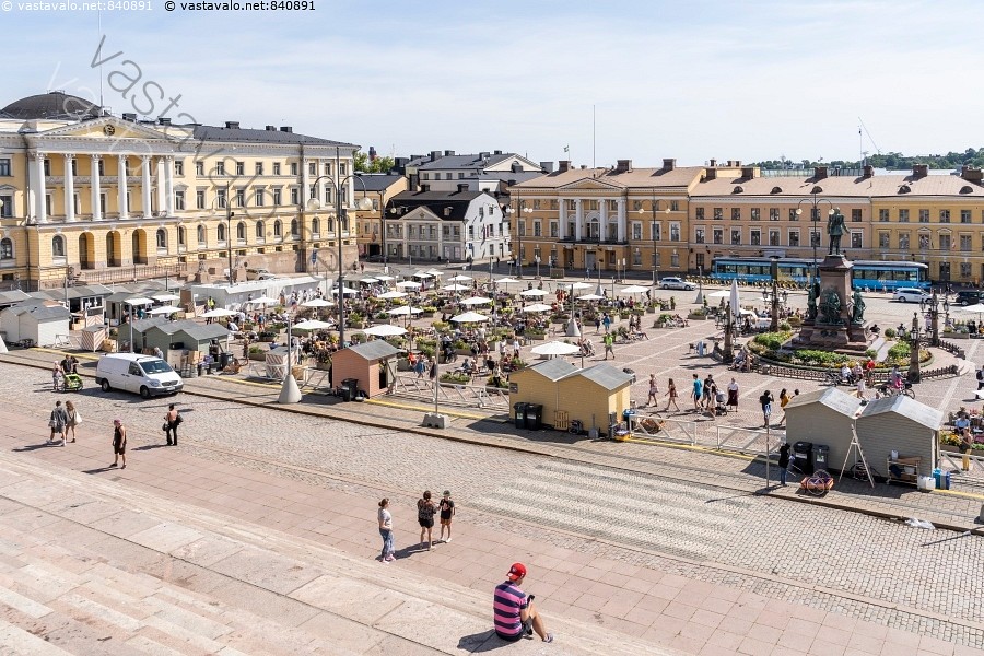 Kuva: Kesä 2020 Helsingissä - Senaatintori terassi kesäterassi ...