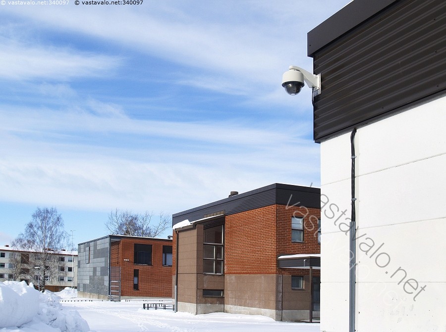Kuva: Välituntivalvonta - valvonta kamera kameravalvonta kuvaaminen ...
