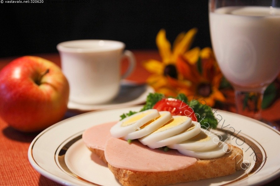 Kuva: Aamupala - aamiainen aamupala ravitseva ruoka ruokailu välipala ...