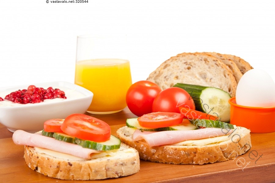 Kuva: Herkullinen aamiainen - aamiainen aamupala ravitseva ruoka ...