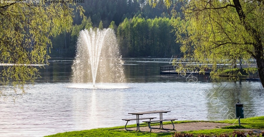 Kuva: Suihkulähde - suihkulähde vesisuihku suihku vesipatsas vesi vettä ...