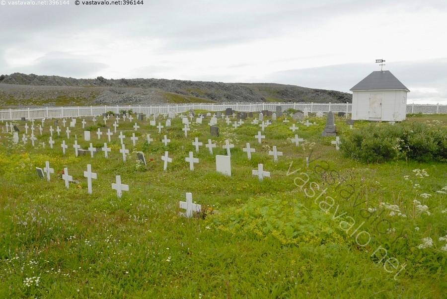 Kuva: Vanha kalastajien hautausmaa - Hamningberg Norja Pohjois-Norja ...