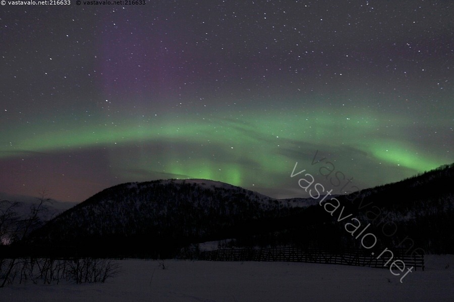 Kuva: Revontulet tunturien yllä Kilpisjärvellä - Aurora borealis ...
