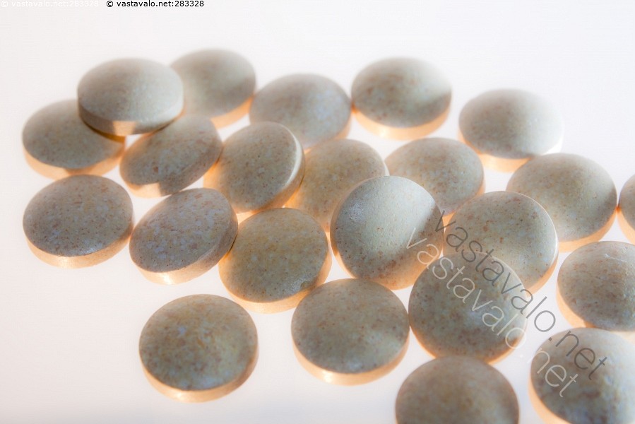 Kuva: Vitamiineja - vitamiini vitamiinit vitamiineja monivitamiini ...