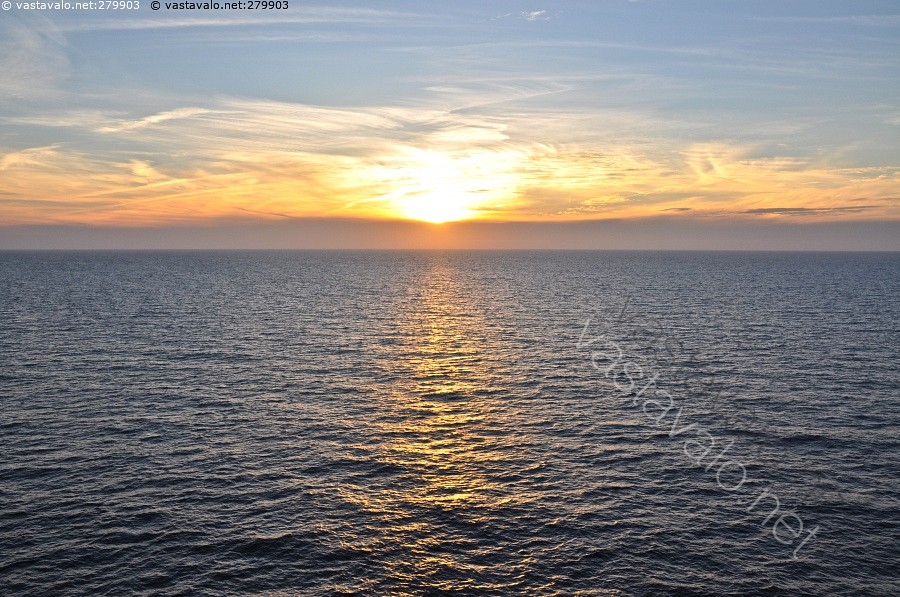 Kuva: Auringonlasku Atlantin valtamerellä - Atlantti Atlantin valtameri ...