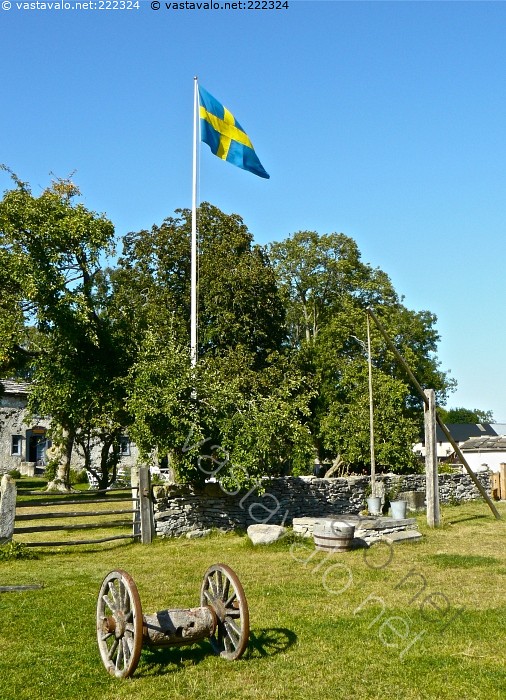 Kuva: Ruotsalaista idylliä - maaseutu pihapiiri ruotsi lippu ruotsin ...