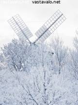 Kuva: Samppalinnan mylly - Turku Samppalinna punainen tuulimylly vanha ...