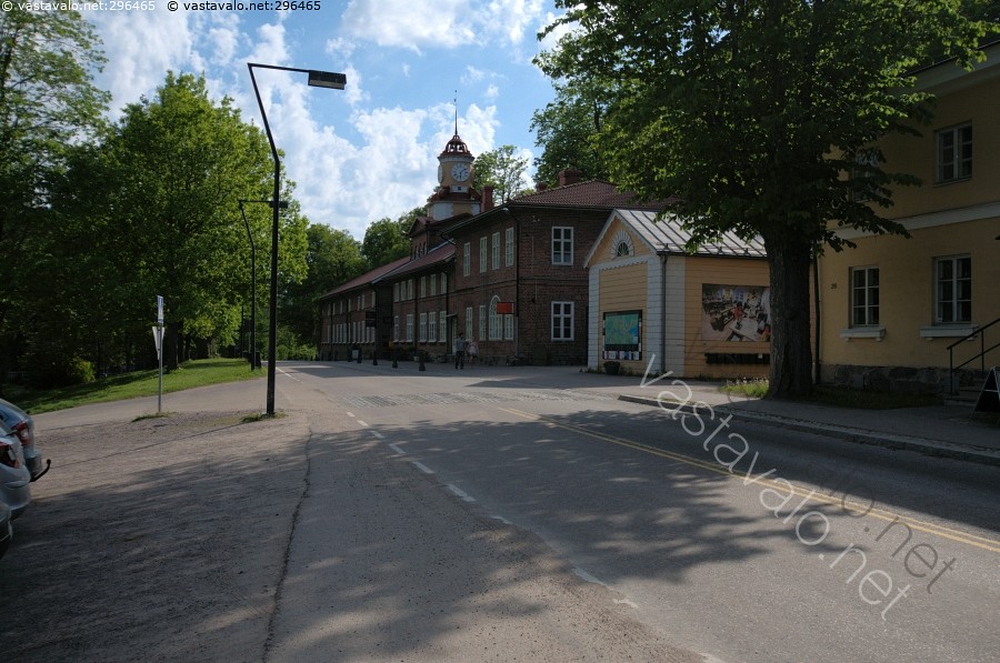 Kuva: Katu - tornikello Fiskars ruukki Fiskari ruukkialue Pohja viiri ...