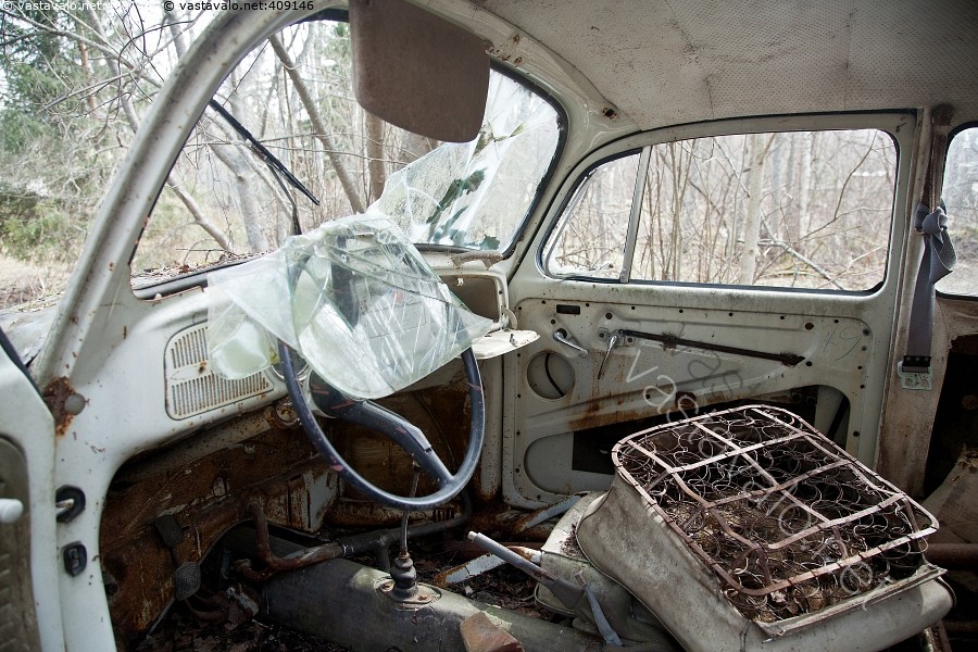 Kuva: Romuauton sisätilat - hylätty auto romu romuauto autonromu ruoste ...