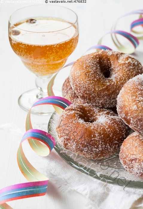 Kuva: Sima ja munkit - vappu munkki munkit sokeri sokeroitu ...