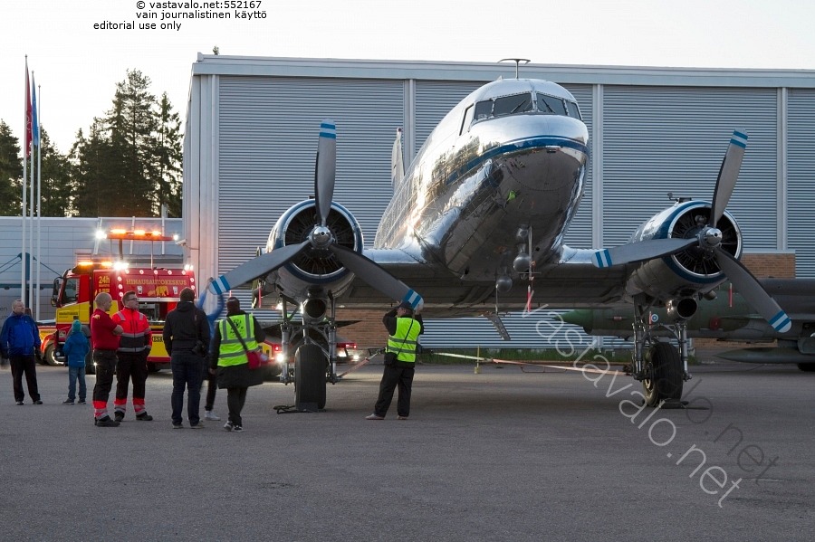 Kuva: Lokki museokoneen siirto - III - lentokone museokone DC DC-3 DC-3 ...