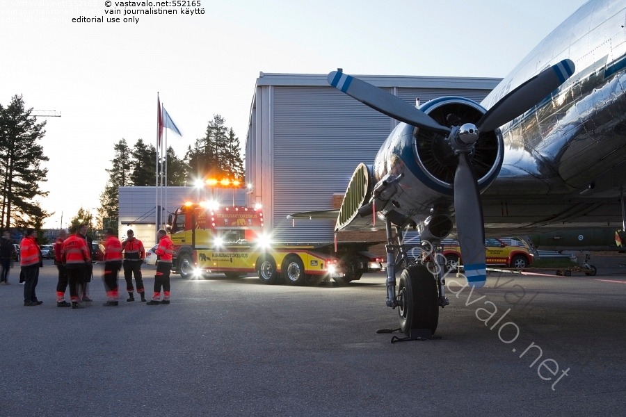 Kuva: Lokki museokoneen siirto - V - lentokone museokone DC DC-3 DC-3 ...