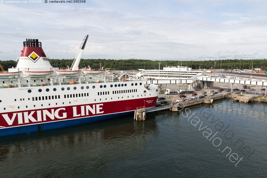 Kuva: Laivasta lähtö Kapellskärin satamassa - Rosella Viking Line ...